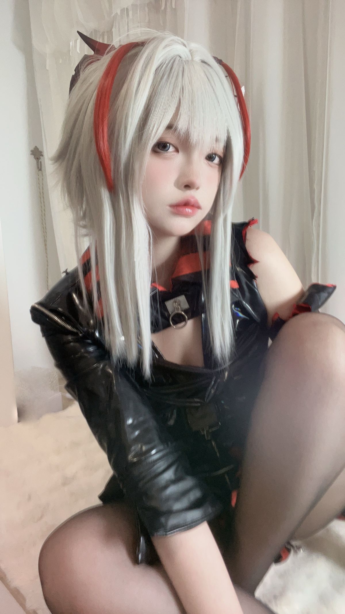 Coser@疯猫ss – 明日方舟 W (34P)