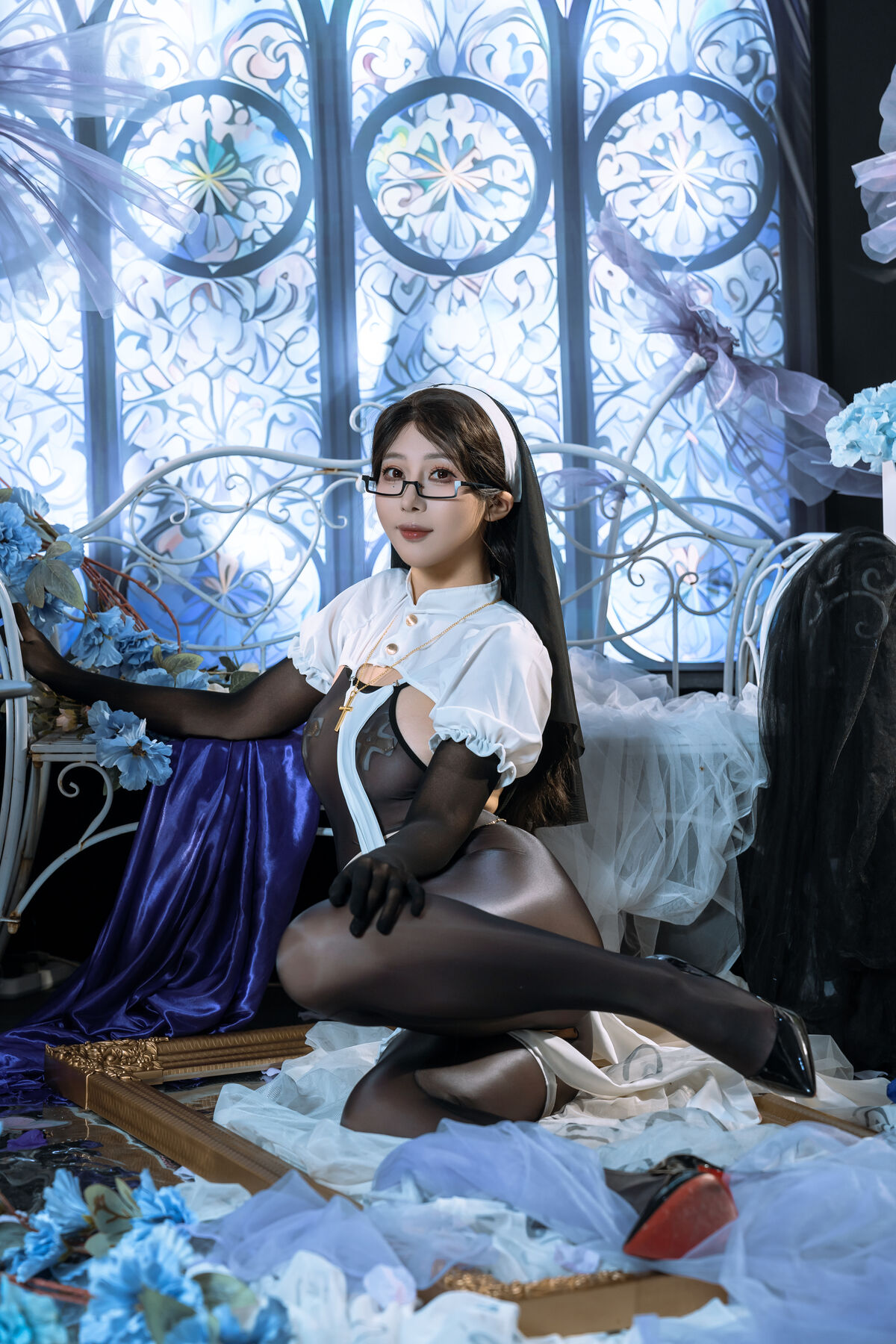 Coser@云溪溪 Yunx1x1 And 奶桃 – 沉陷 修女 (90P – 1V)